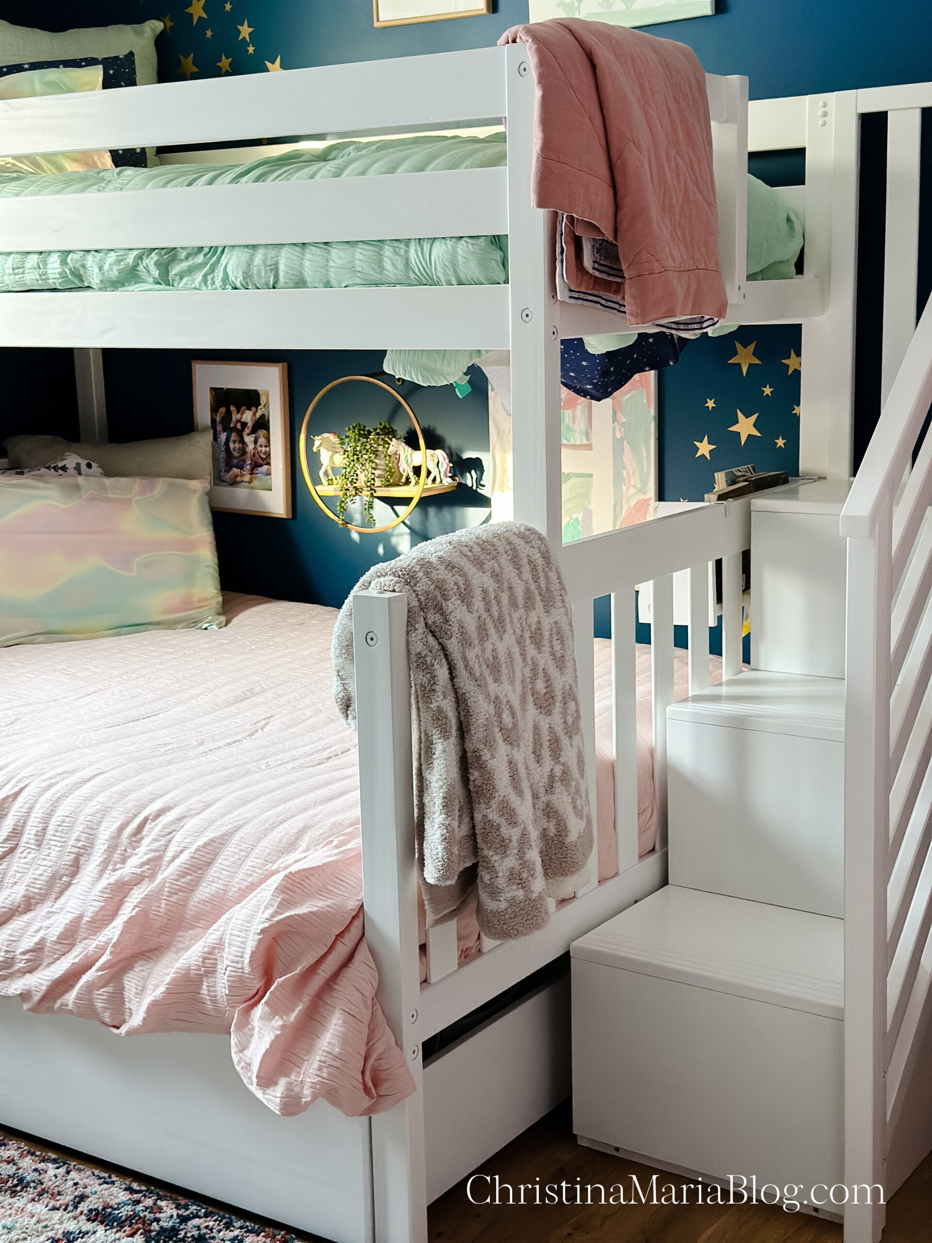 Kids bedroom with bunk beds - Christina Maria Blog